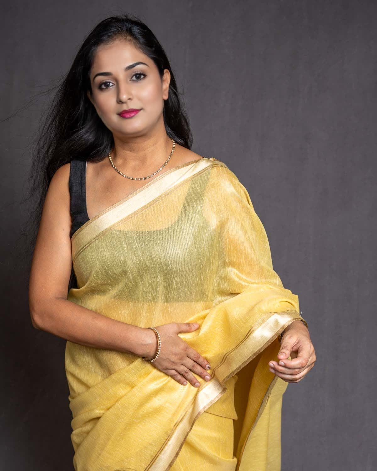 Metallic Yellow Banarasi Dual Zari Border Brocade Woven Art Cotton Tis