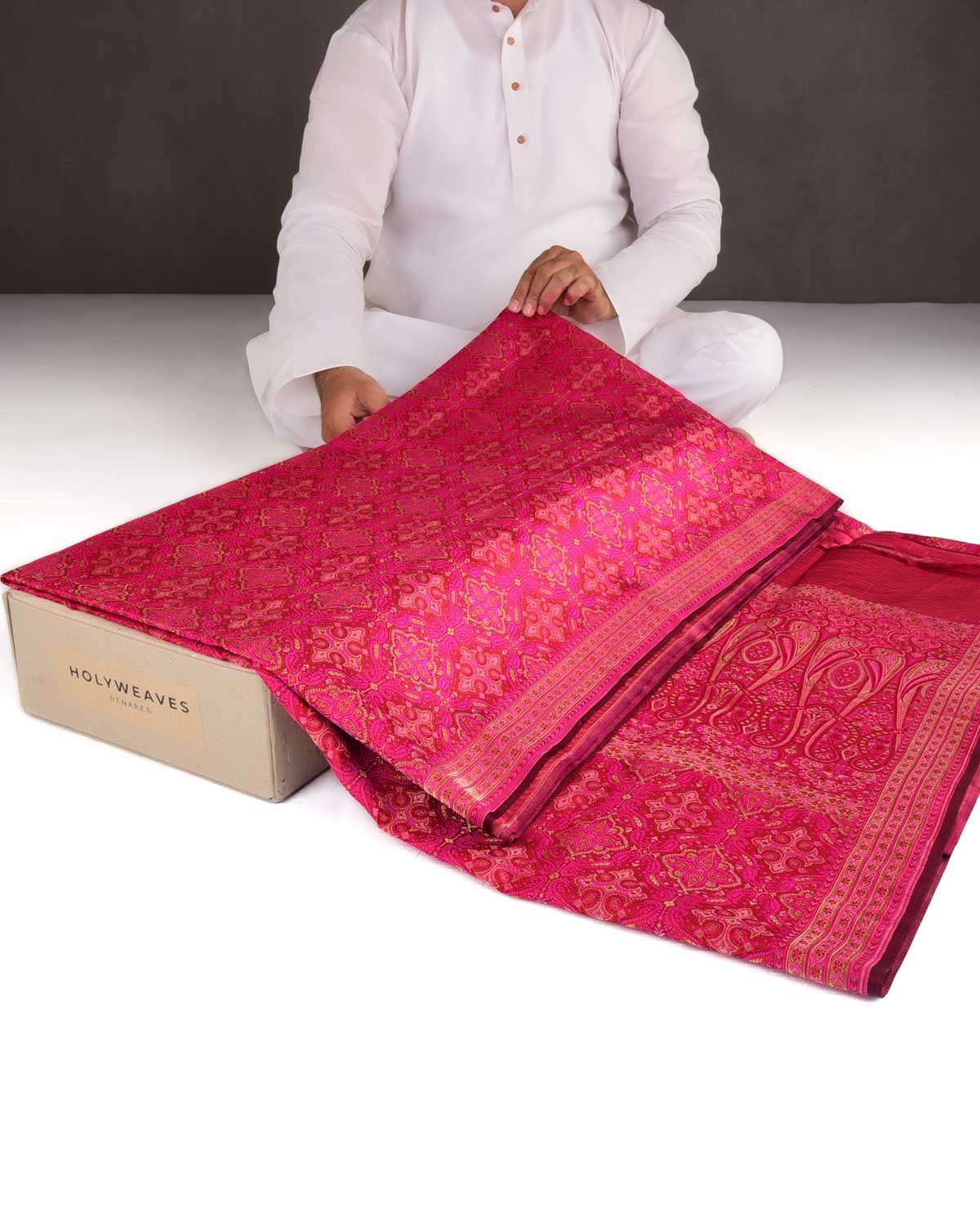 Red-Pink Tehri Parora Jamawar Tanchoi Handwoven Katan Silk Banarasi Sa